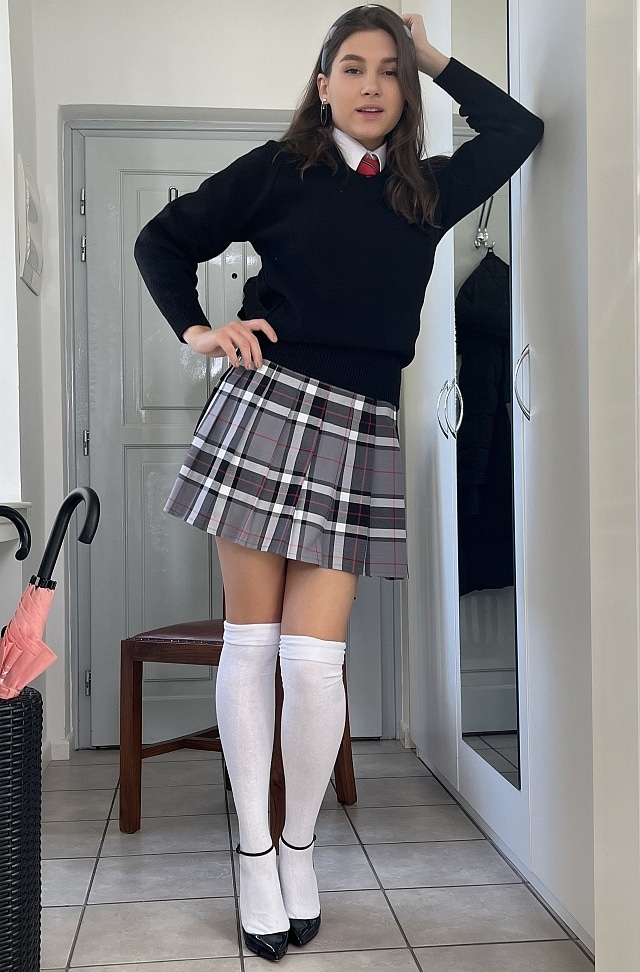 Ellie Luna College